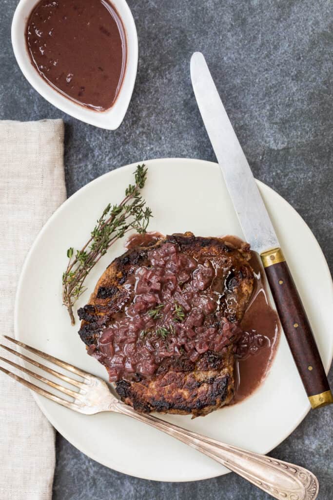 Pan Seared Filet Mignon (with Red wine sauce & cooking tips) - Vanilla ...