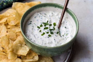 Sour Cream and Chive Dip - Vanilla Bean Cuisine