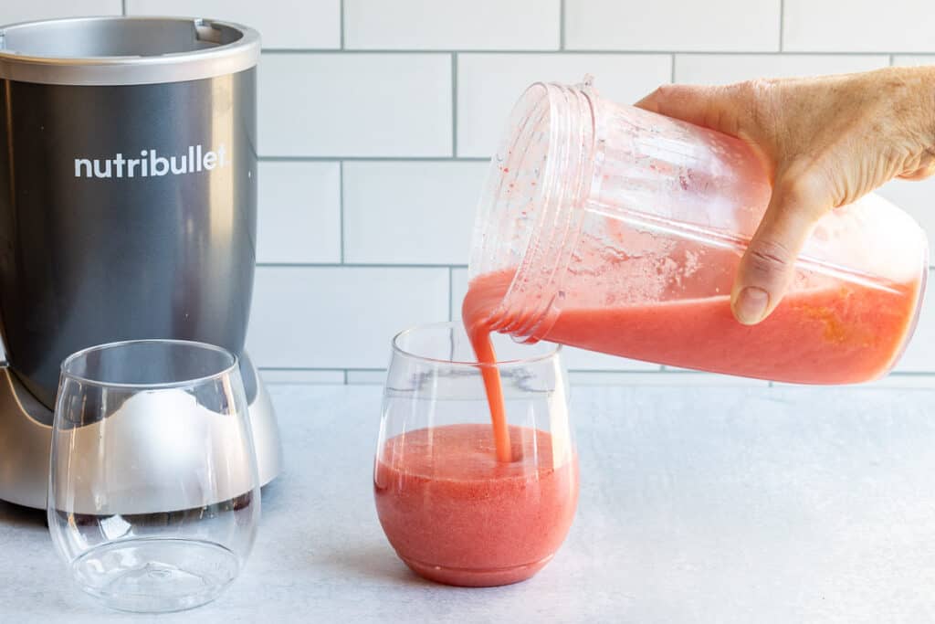 Easy Apple Strawberry Smoothie - Vanilla Bean Cuisine